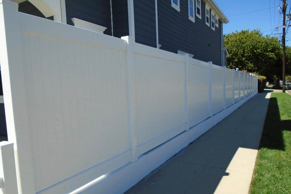 Top Tools and Equipment for Vinyl Fence Installation - Vinyl Craft 2026